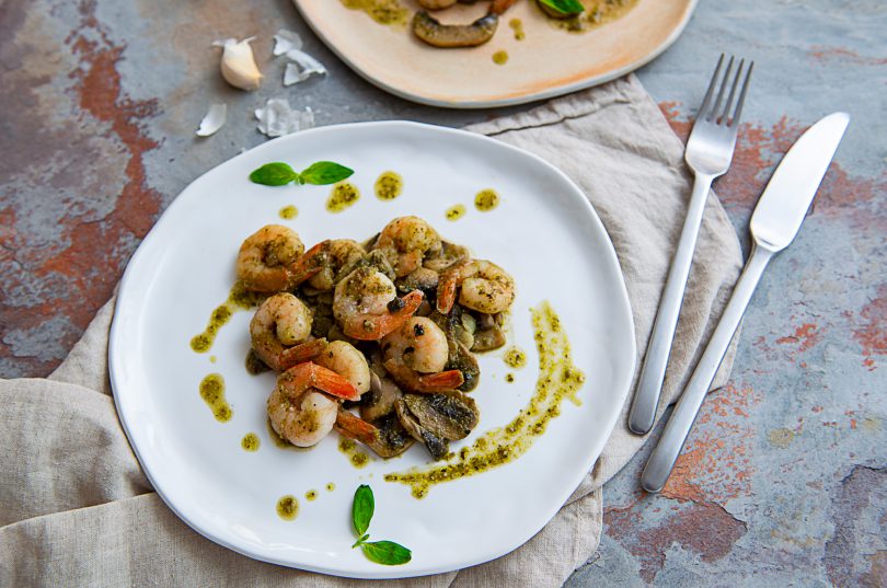 Creveti cu pesto si ciuperci - Andreea Raicu