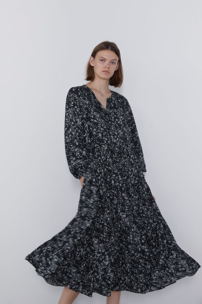 Street Style: Cum porti rochiile maxi de vara - Andreea Raicu