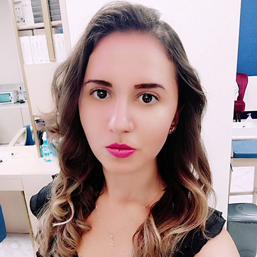 Despre noi - Andreea Raicu