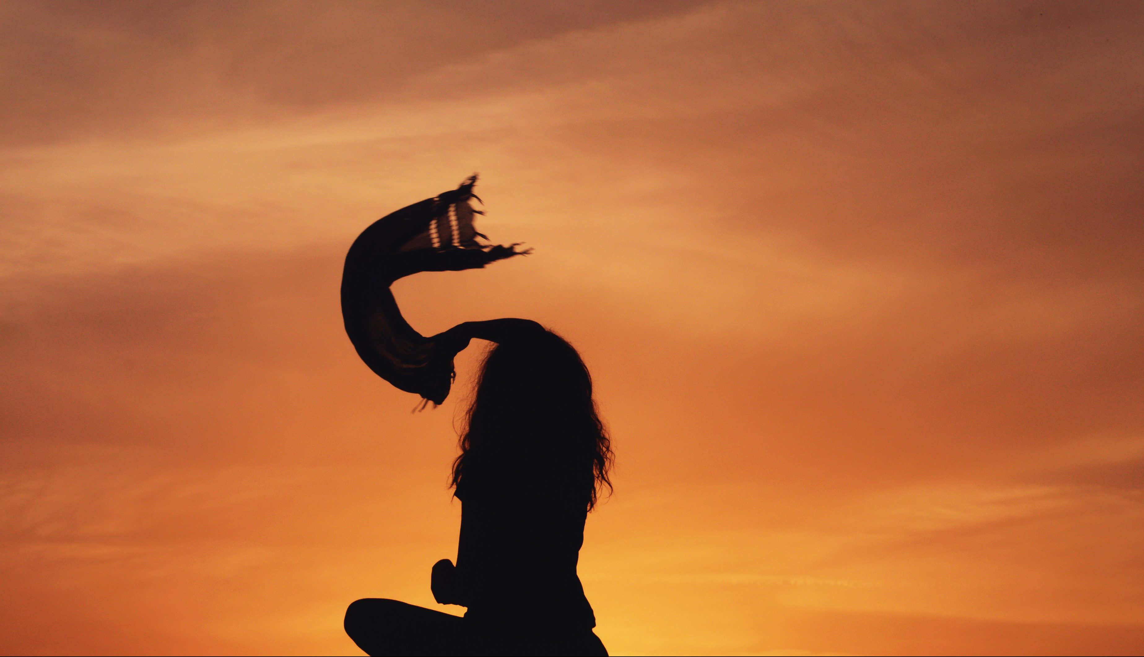 Zodia Lunii: Berbecul. 3 calitati cu dus si-ntors - Andreea Raicu