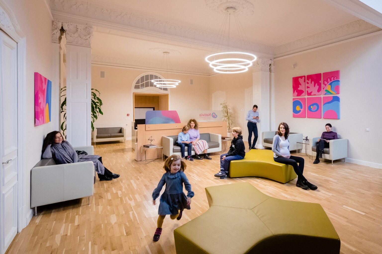 Consultatii cu moasa pentru gravide si lauze la Clinica Nativia ...