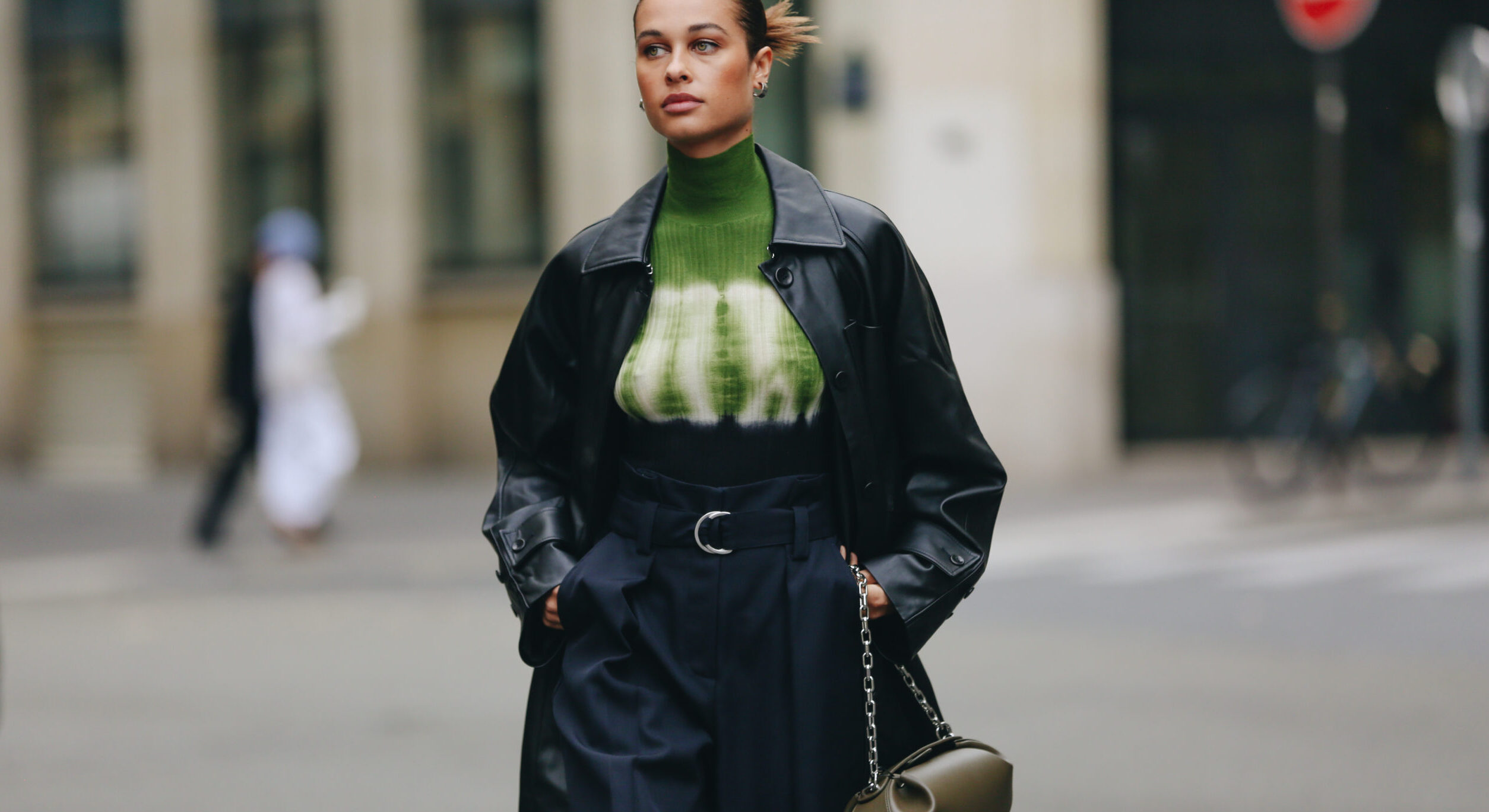 5 tinute stilate de toamna inspirate de Saptamana Modei de la Paris ...