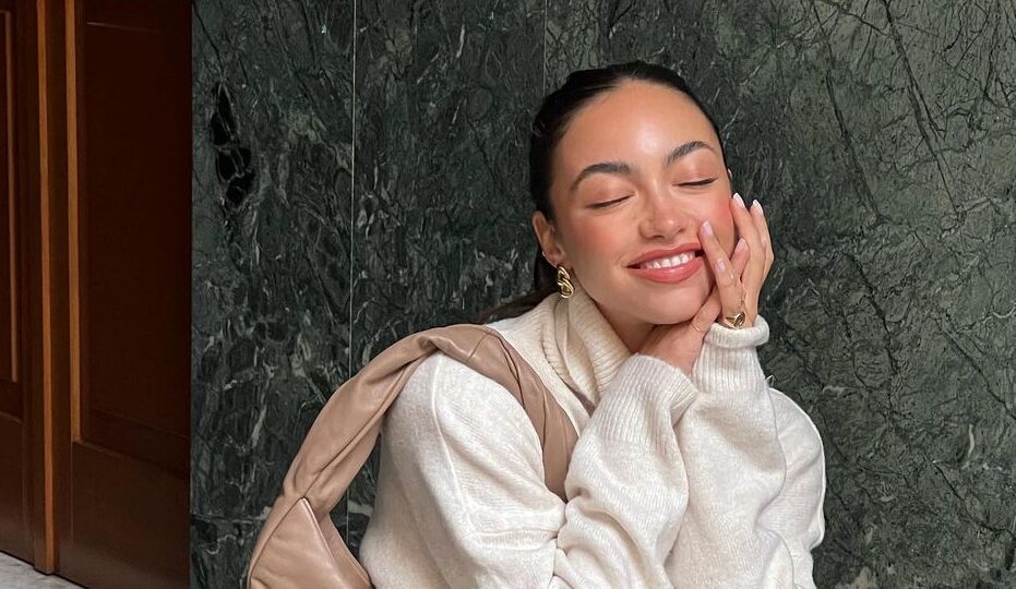 5 greseli care te impiedica sa iesi din casa fara fond de ten - Andreea ...