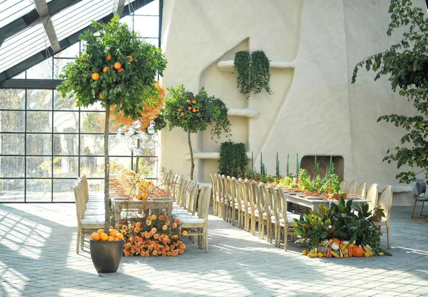 La 52 de ani de istorie in industria florilor a familiei sale, Nicu Bocancea inaugureaza ...