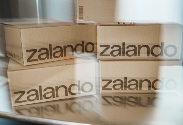 Zalando si Paco Rabanne lanseaza o colectie capsula disponibila ...